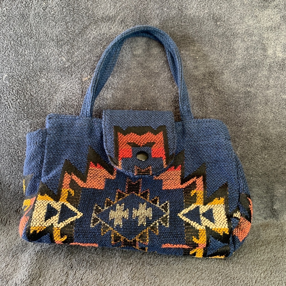 Carlain Coast Knit Handbag Calgary Alberta Canada Ca2… - Gem